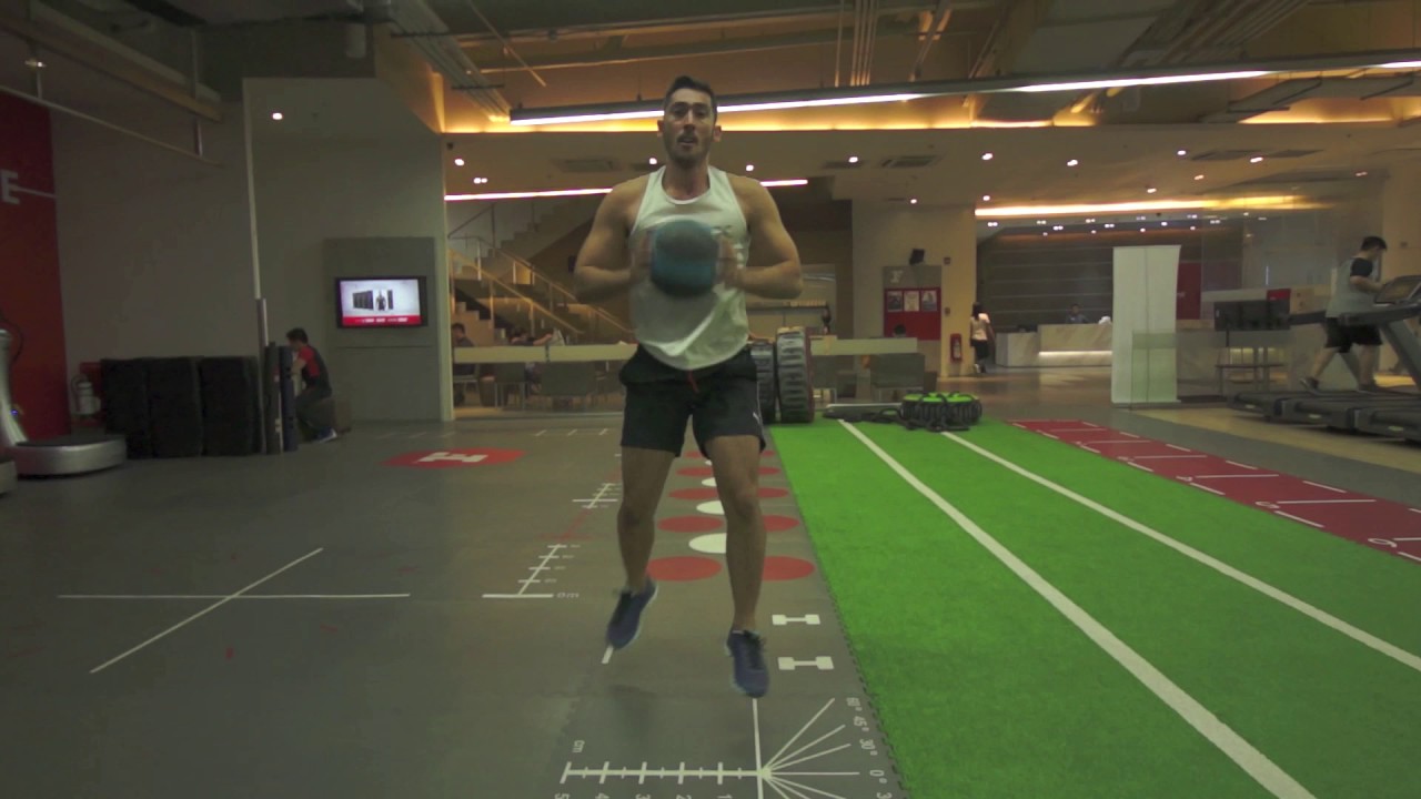 Chris Everingham - Medicine Ball - ultimate burpee - YouTube