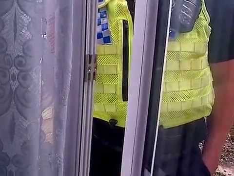 police at my door want ID - YouTube