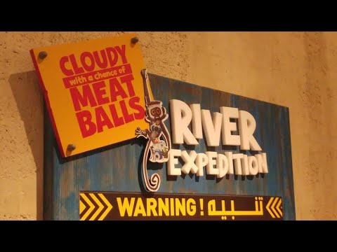 Cloudy chance of meatballs water ride - YouTube