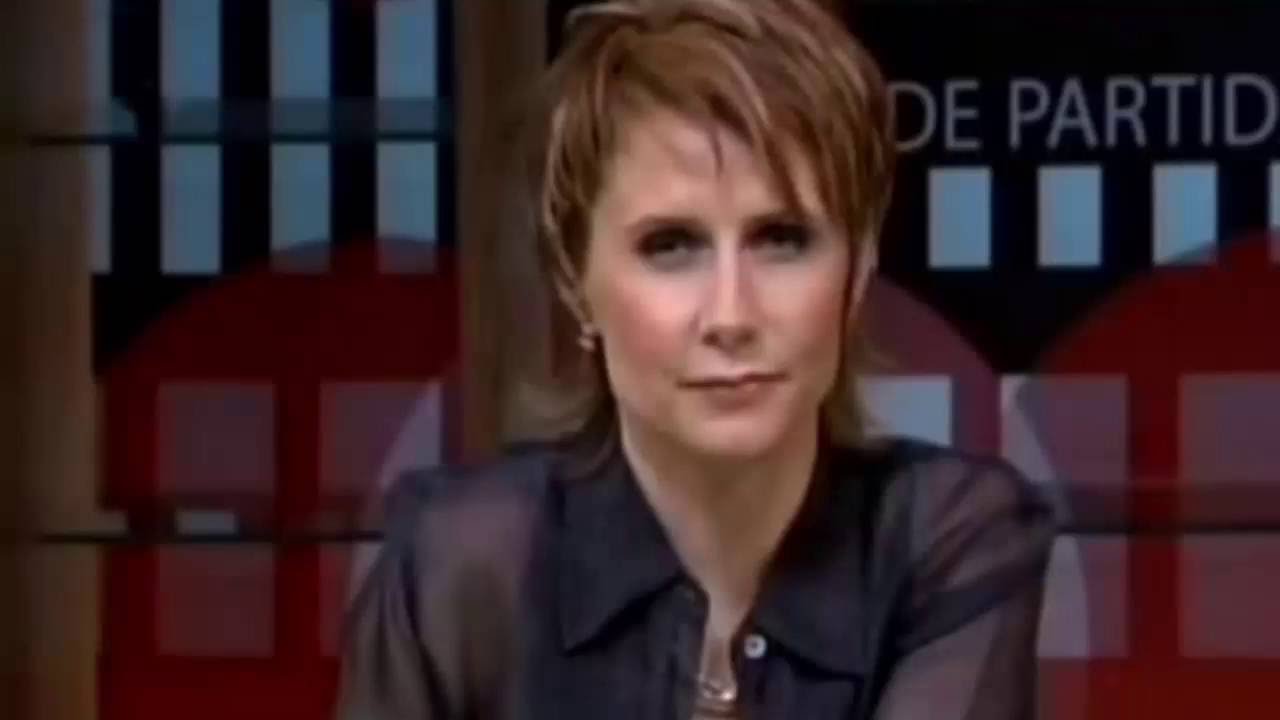 México: Debuta en Televisa 1ra conductora de su noticiario - YouTube