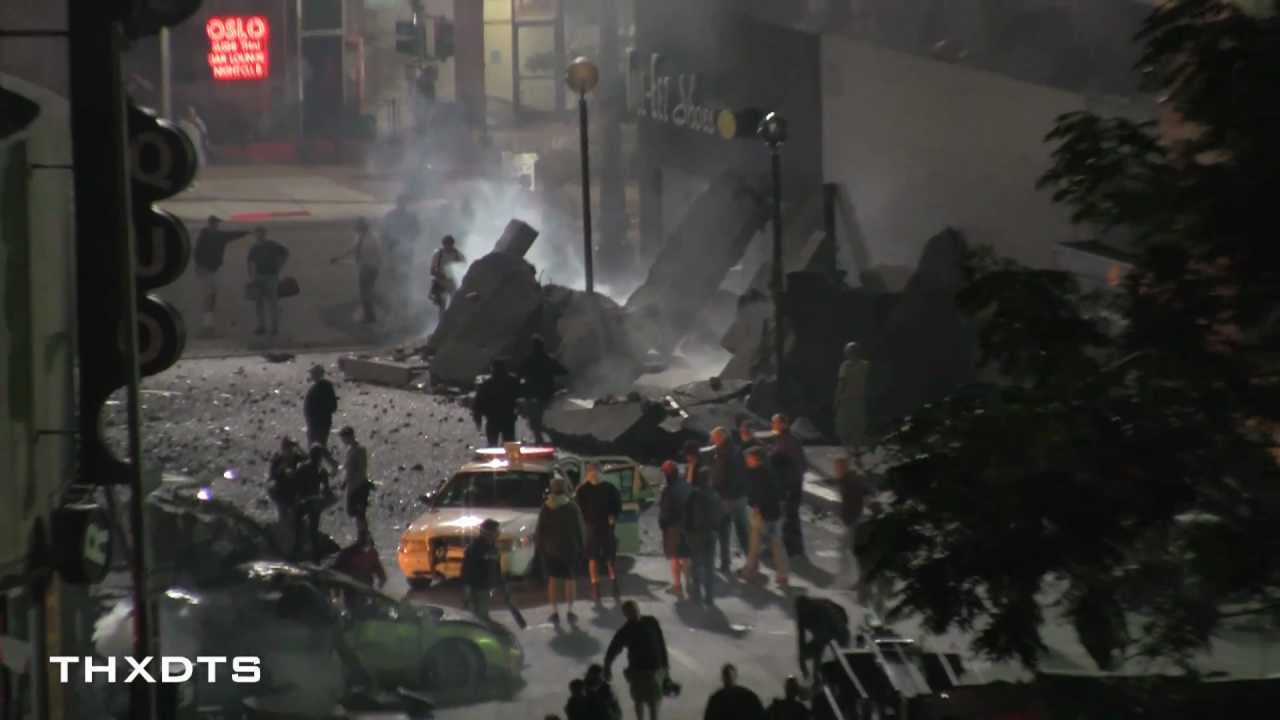 Transformers 3 Detroit 9-24-10 Night Explosions. HD 1080p - YouTube