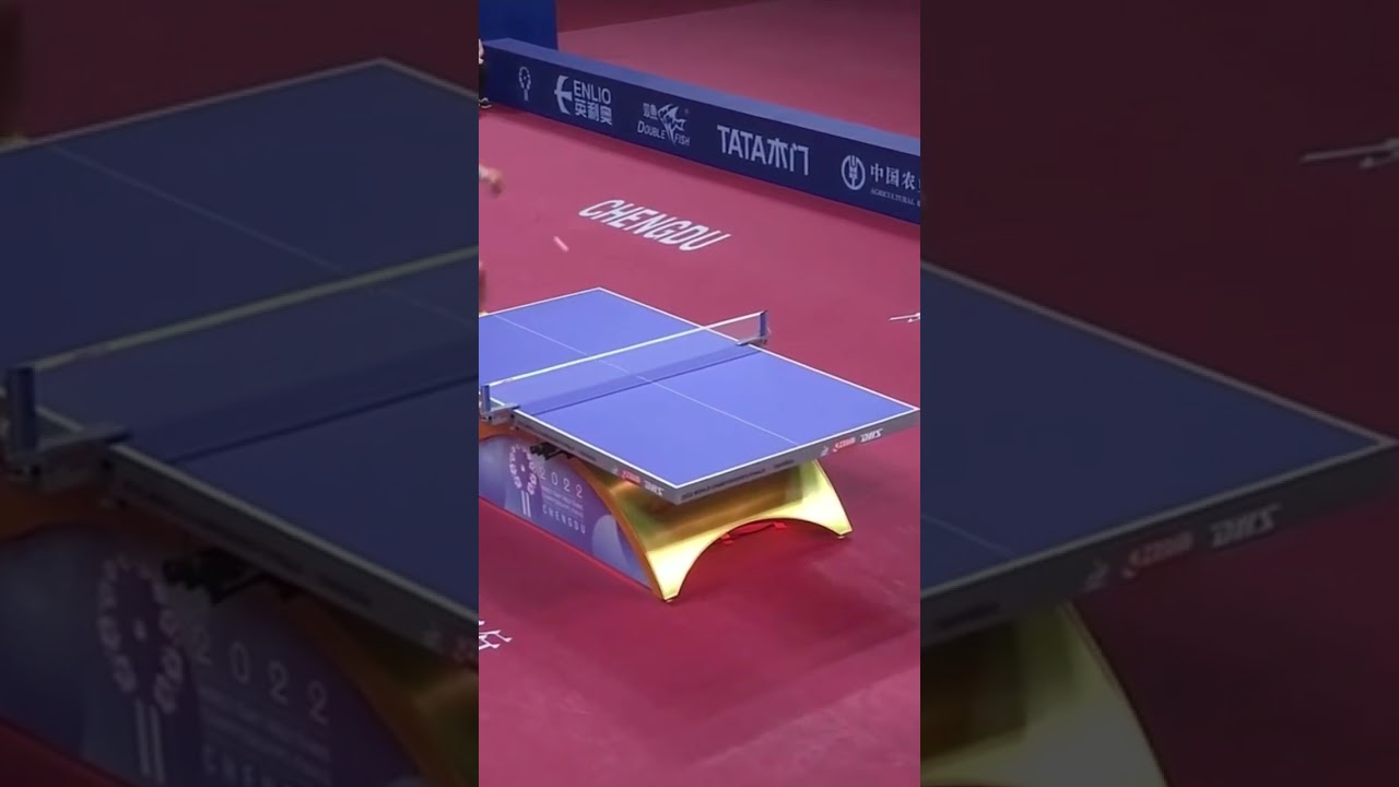 Backhand fighting - YouTube