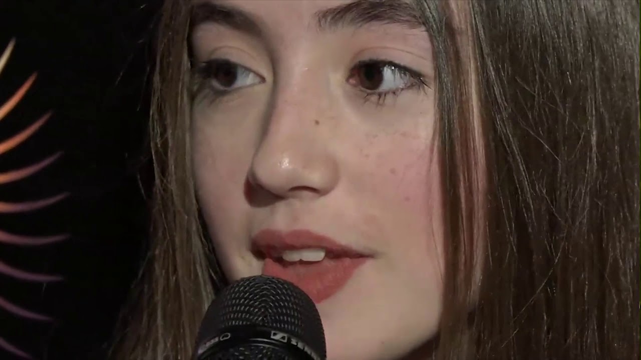 Ana Ybañez y Clara Ripa- LIMON Y SAL (Julieta Venegas) - YouTube