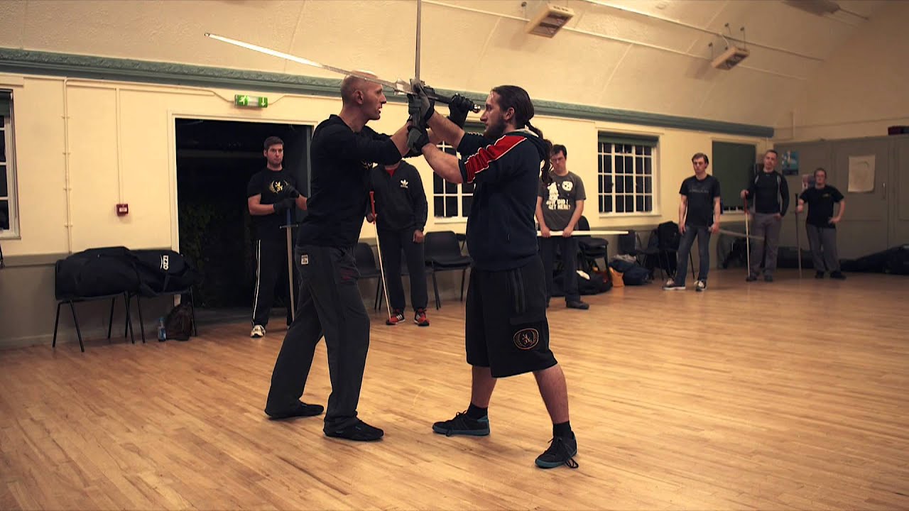 Medieval Longsword Bind Block & Disarm - YouTube