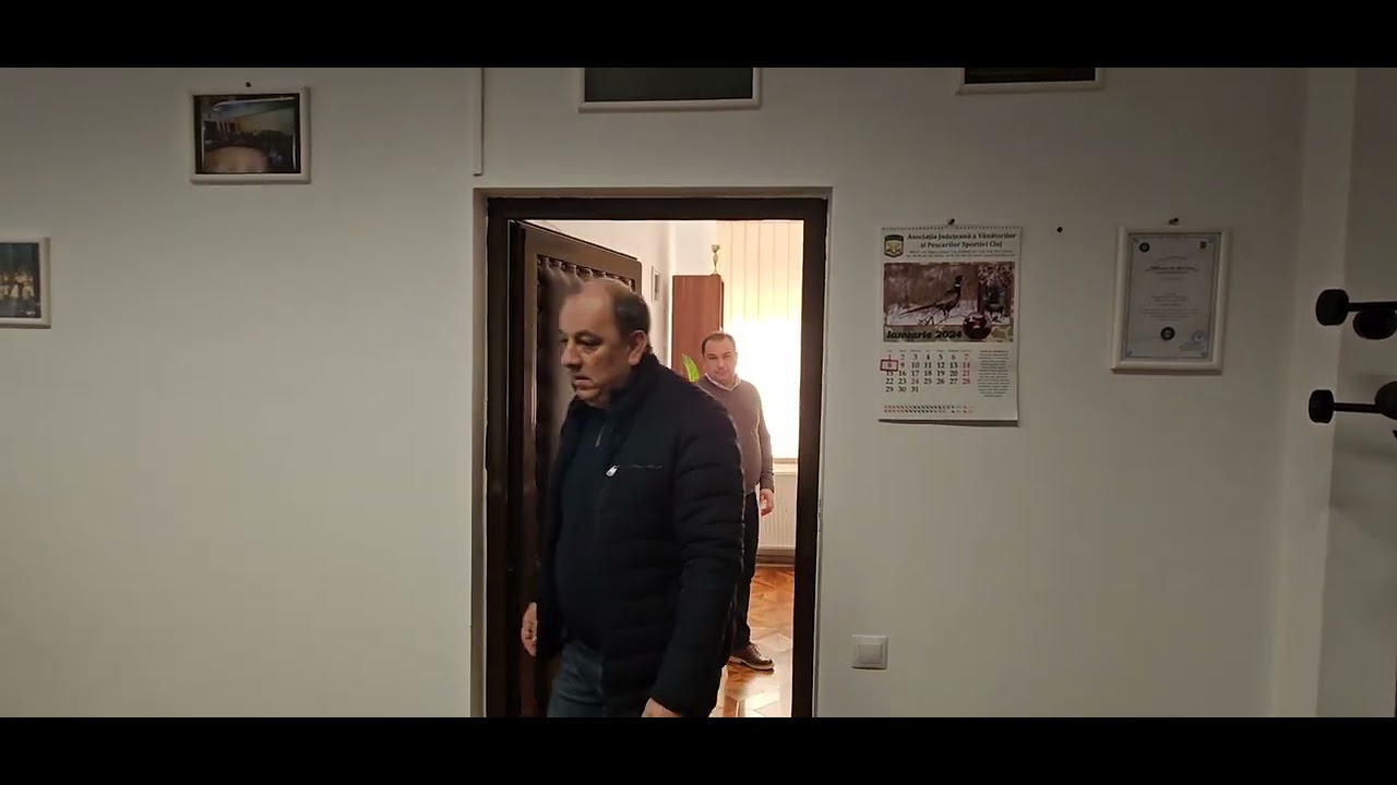 Scandal imens in biroul primarului din Gilău. intervenit si Poliția ...