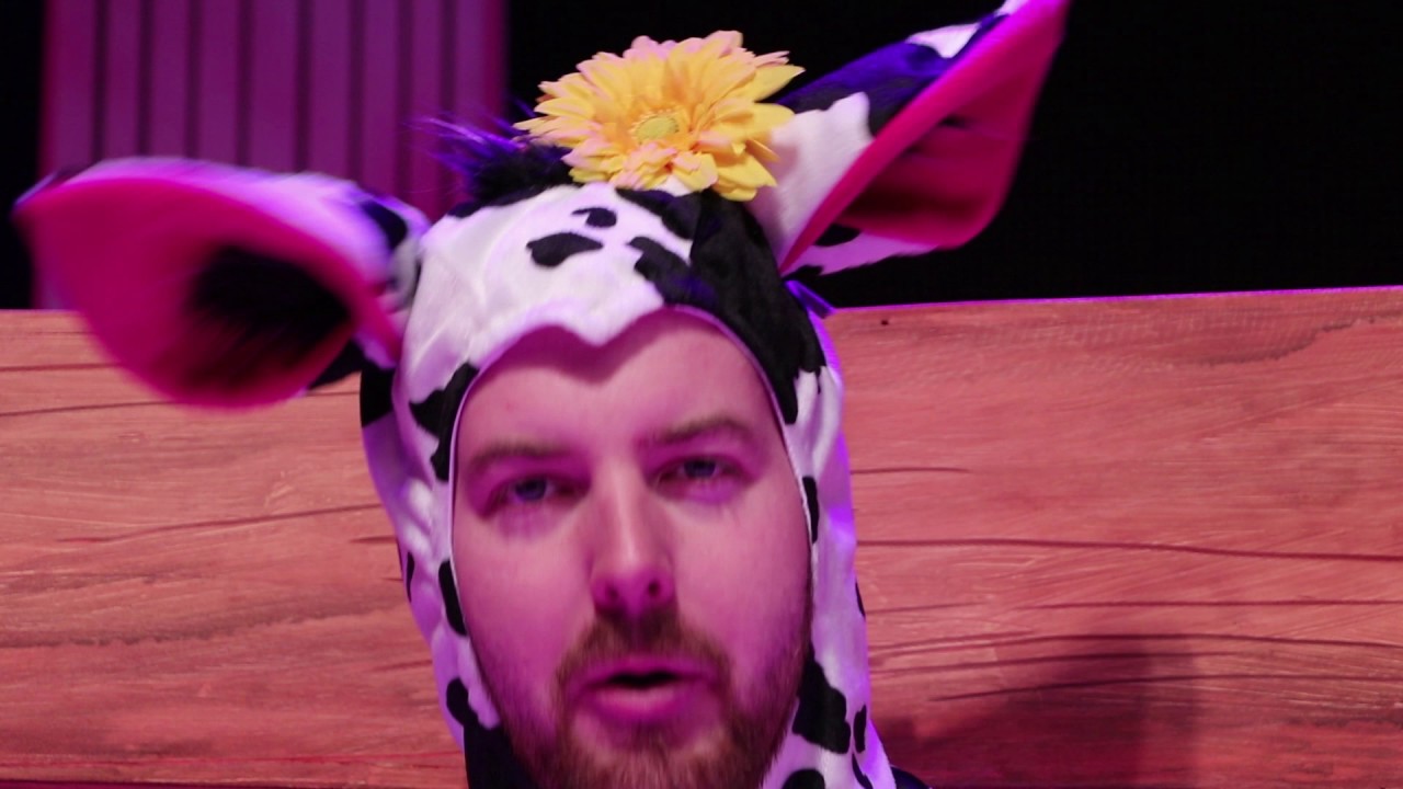 An interview with Daisy the Cow - YouTube