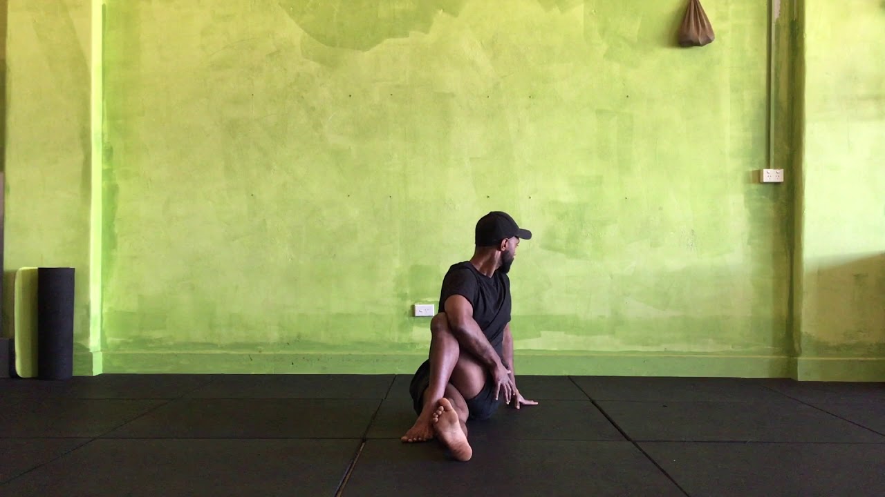 Mobility foundations- sitting torso rotations - YouTube