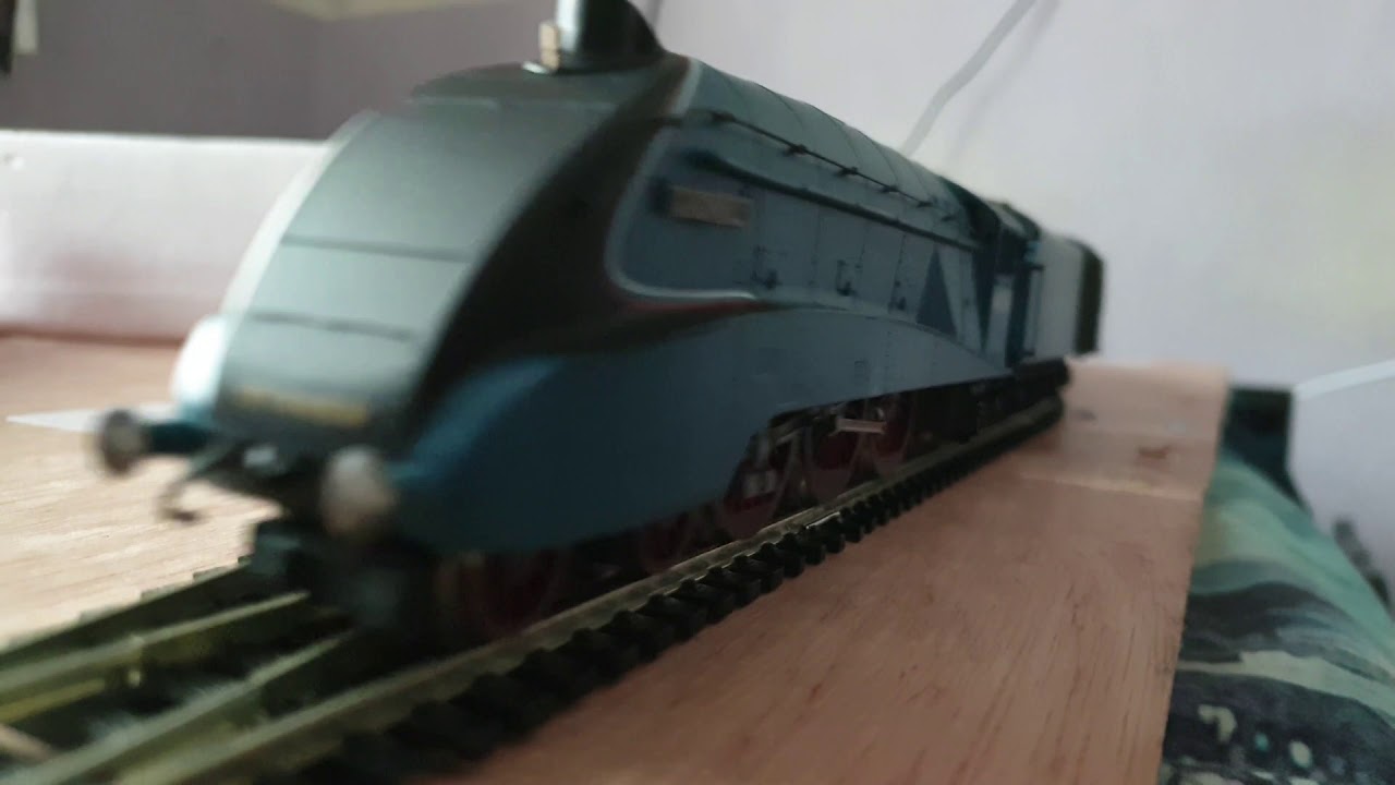 Hornby A4 4469 Gadwall with TTS sound - YouTube