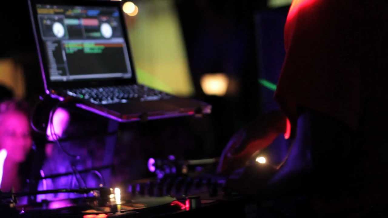 PartyTenders & WazzupCruces Present | DJ EASE At Azul Ultra Lounge ...