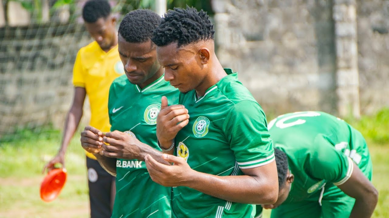 SALAMU ZA MWAKA MPYA KUTOKA KWA SAMSON KWAKWALA🔥🔥 - YouTube