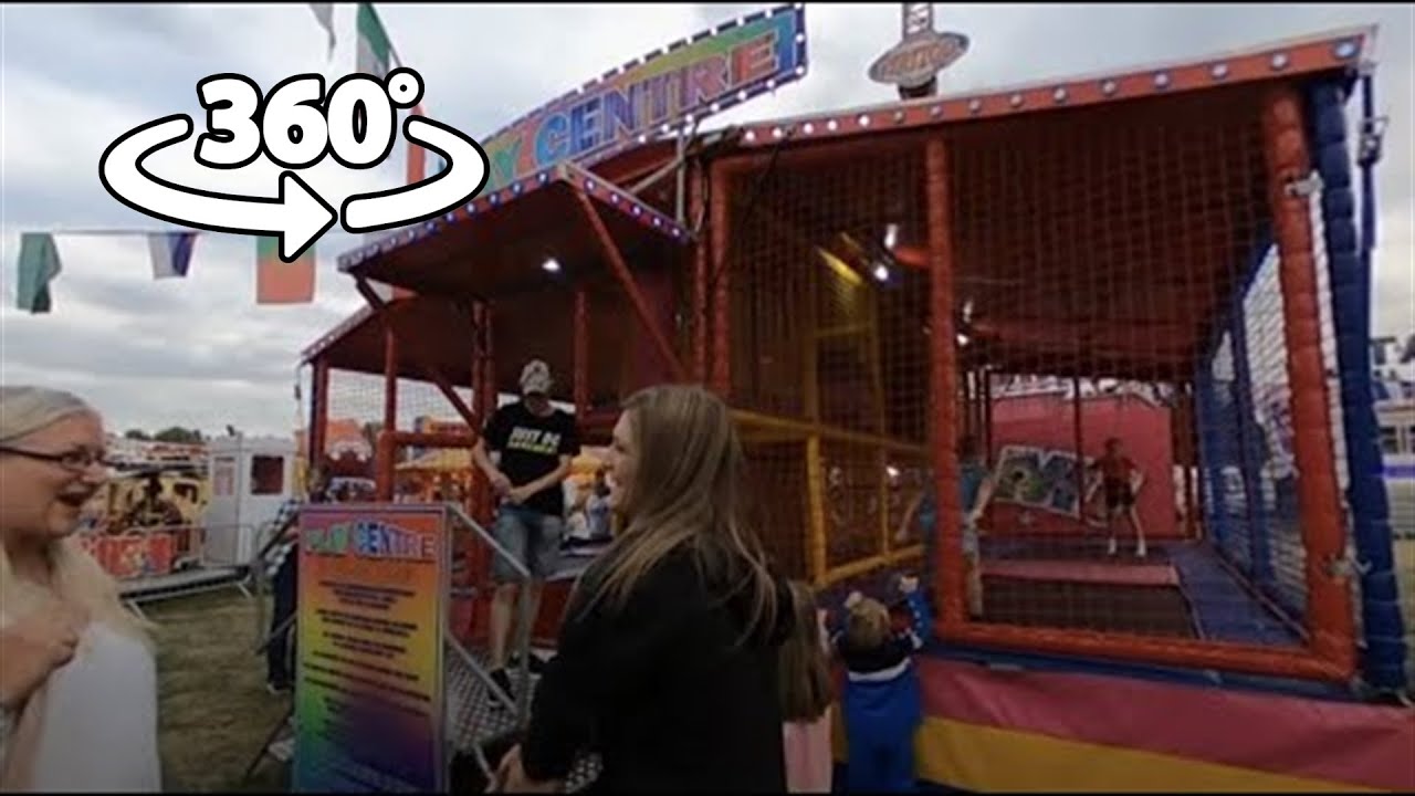 360 VR - In the Play Centre at Sandal Park Funfair - YouTube