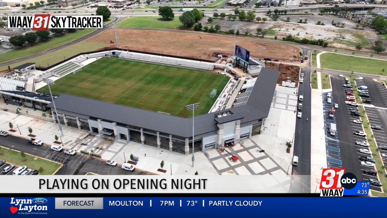 The first opening night at Joe Davis Stadium in Huntsville - YouTube