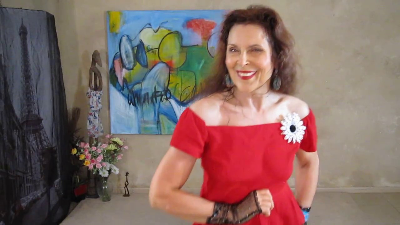 Shake Your Booty dance - YouTube