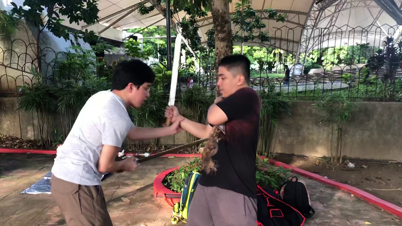 Kali sword fighting and training - YouTube