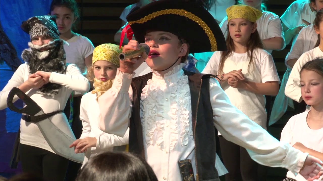 2017May19 Pirates the Musical - YouTube