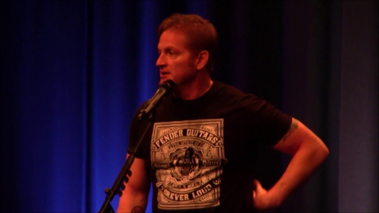 Tim Hawkins live! (part 1) - YouTube