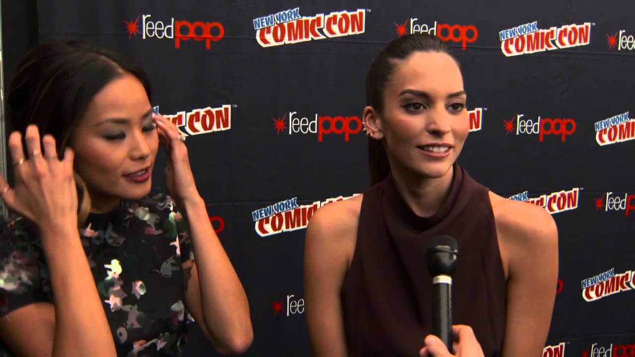 Big Hero 6: Jamie Chung & Genesis Rodriguez New York Comic Con ...