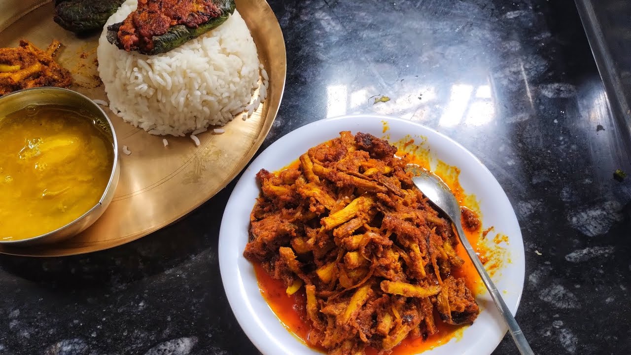 নারকেল বাটা দিয়ে কচুর লতি#আর মুসুর ডালের পাতুরী#cooking #bengali ...