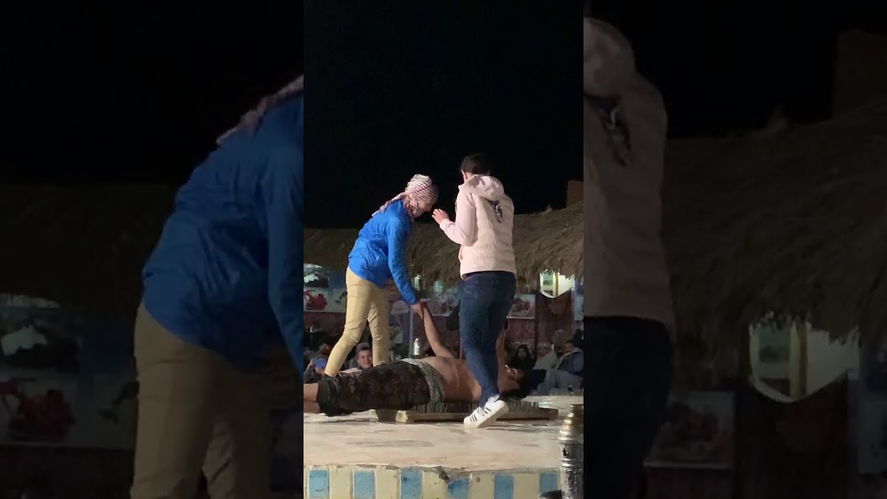 Fakir show in Egypt - YouTube