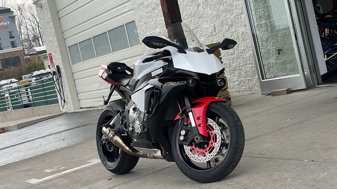 Hitting some back roads on the R1 - YouTube