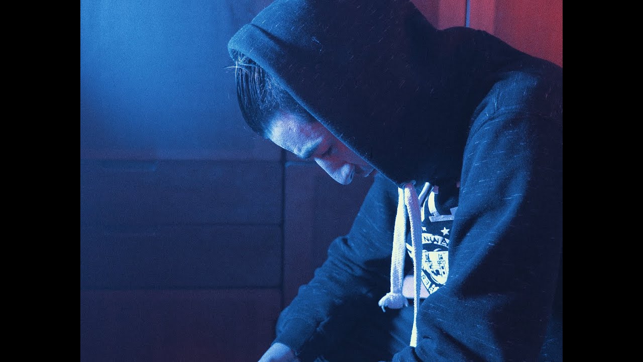 Aitor Tato - Nada Fluye (VIDEO OFICIAL) - YouTube