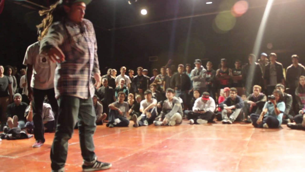 SOULBOTICS vs THE MOON RUNNERS | Raw Elements | Exhibition Battle - YouTube