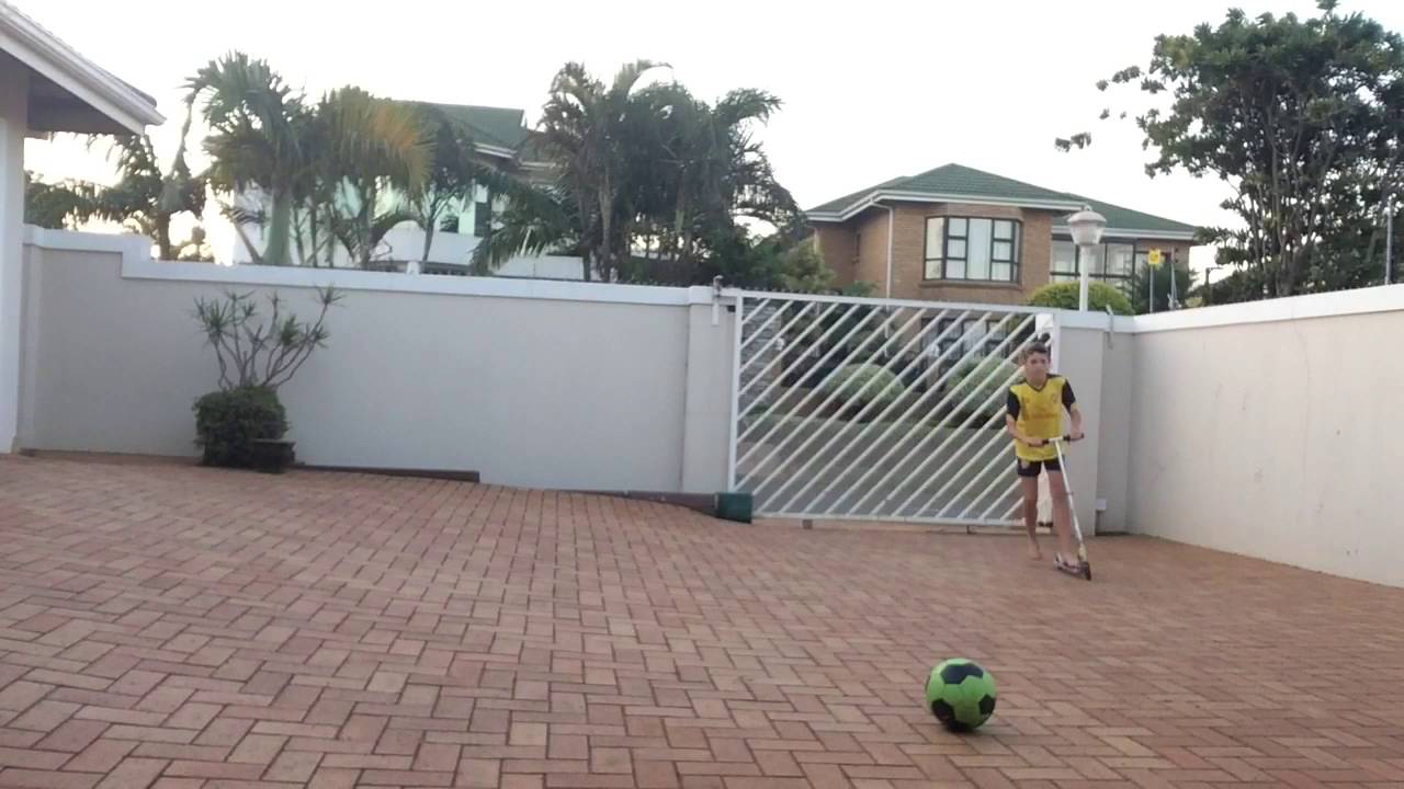 SCOOTER SOCCER - YouTube