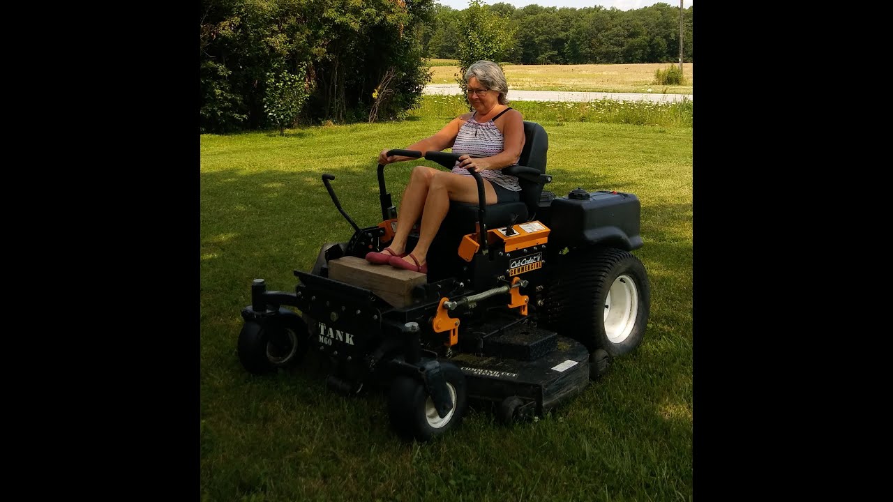 Cub Cadet "Tank" Zero Turn, twenty summers of mowing - YouTube