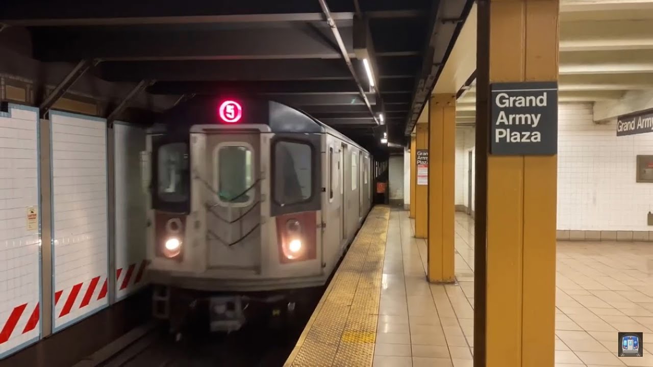 R142/R142A Manhattan 4,5 Local Trains At Grand Army Plaza - YouTube