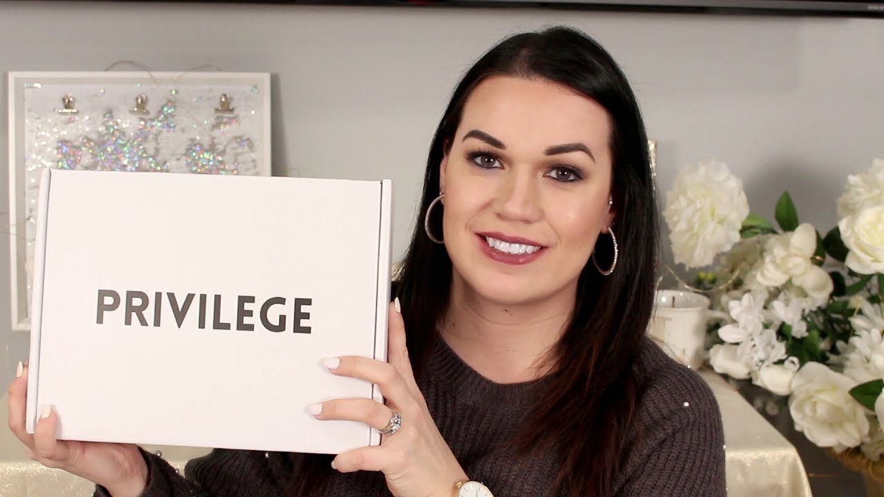 PRIVILEGE CLOTHING WINTER BOX 2019 - UNBOXING | Leslie Nicole - YouTube