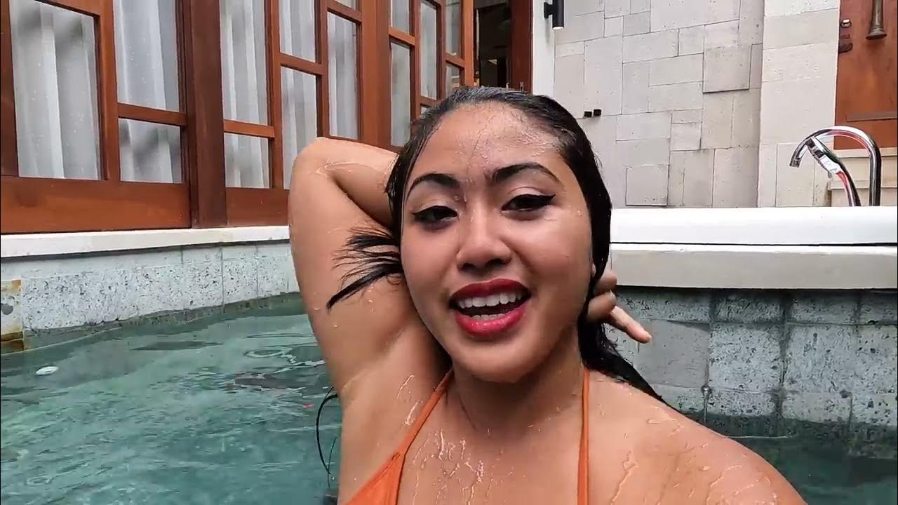NOVITASARI SH. INILAH VILLA YANG TERBAIK DI UBUD BALI - YouTube