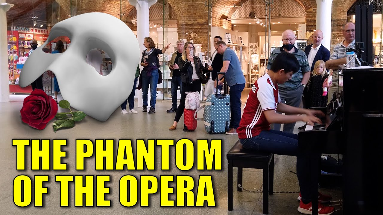 I Played The Phantom of The Opera on Public Piano 35 Year Anniversary ...