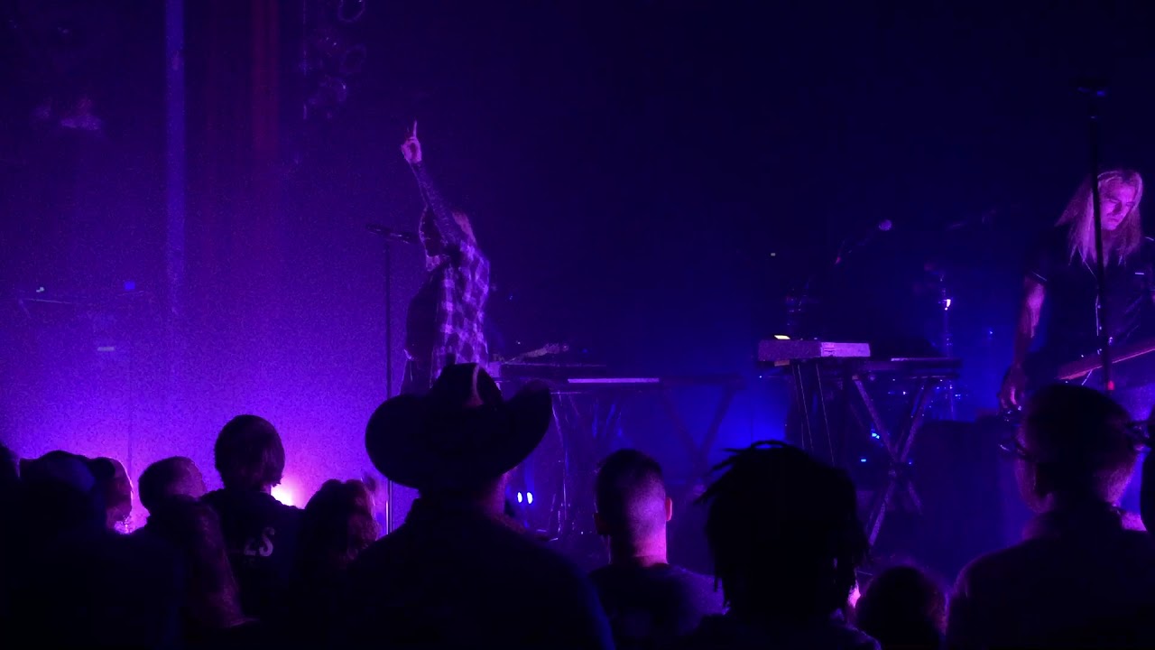 The Band Perry, 7 seconds, Gothic Theatre, Denver - YouTube