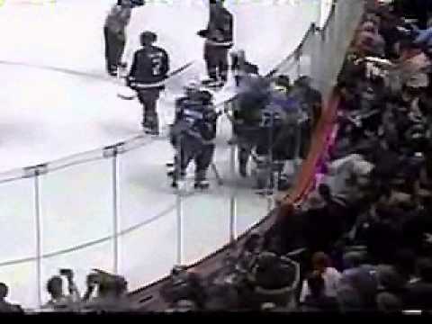 Todd Bertuzzi hit on Barret Jackman - YouTube
