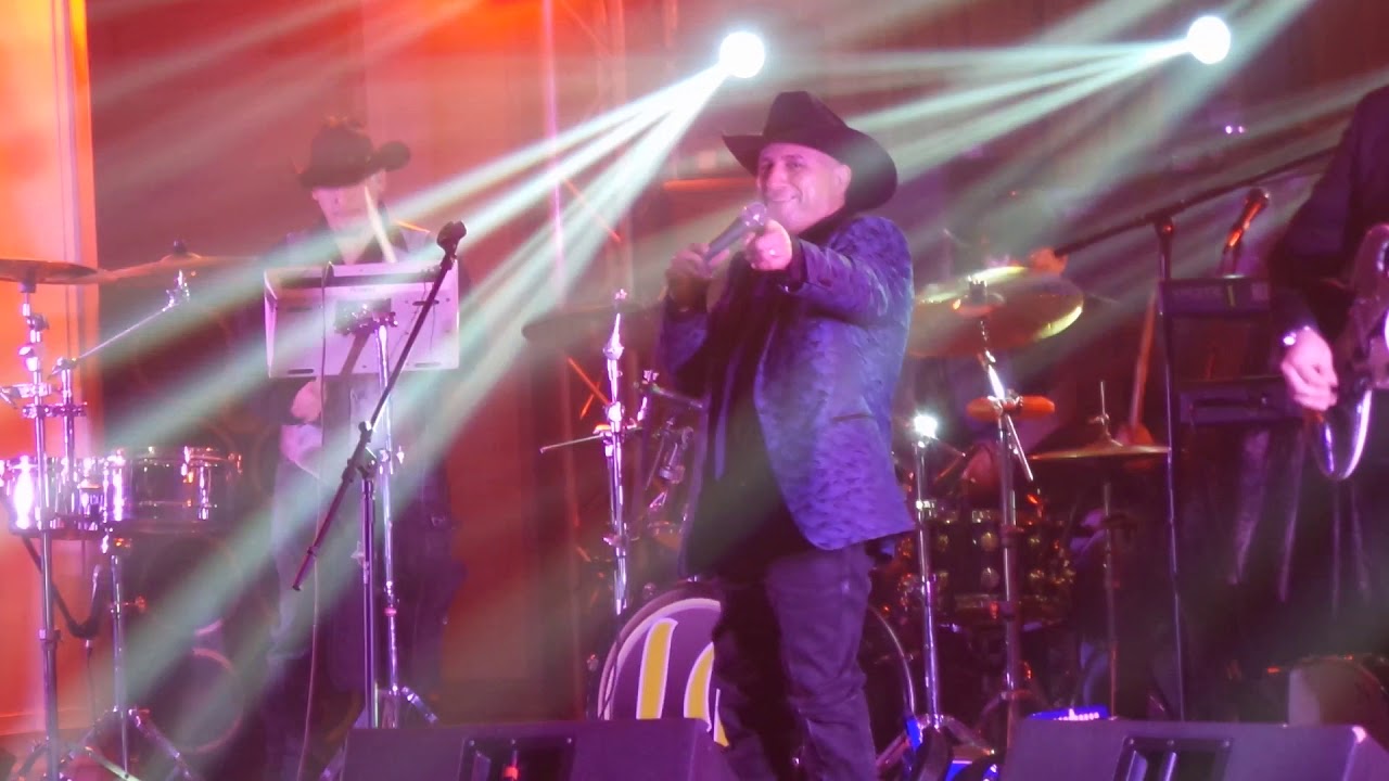 David Farias - Lagrimas @ 39th Annual Tejano Music Awards Dance - YouTube