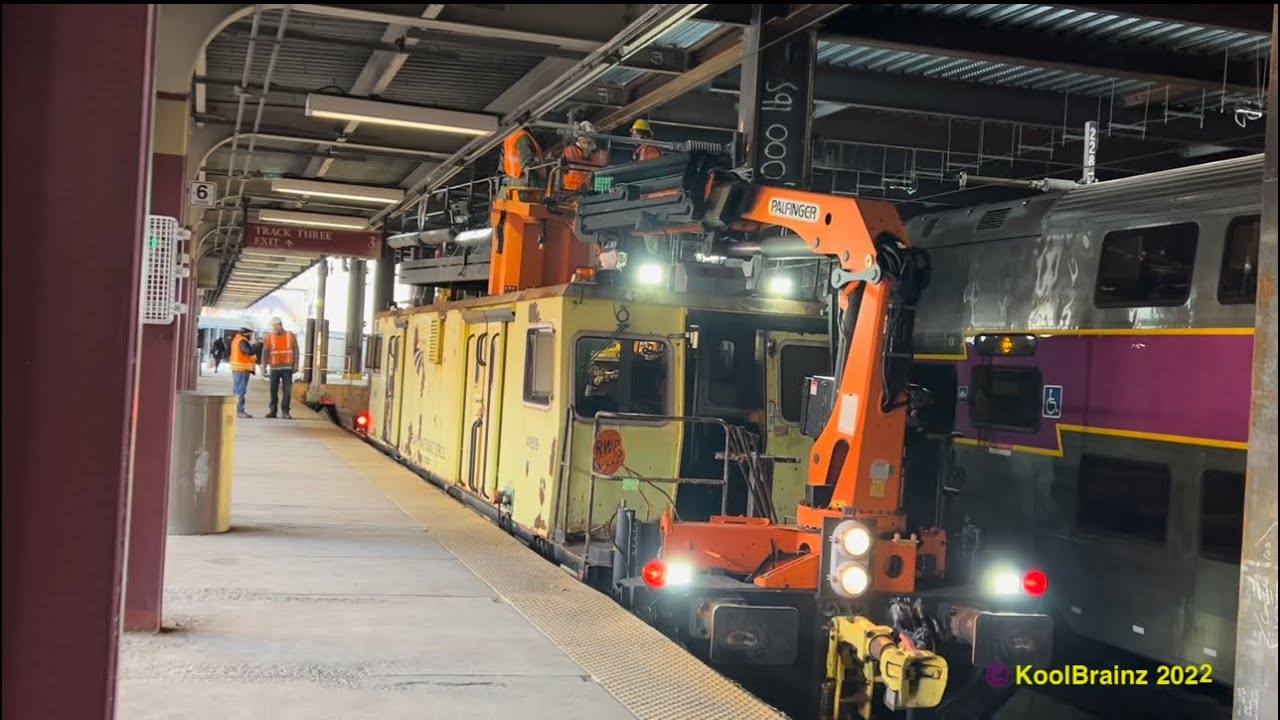 Amtrak Catenary Maintenance Vehicle!!! Saturday Railfanning at South ...