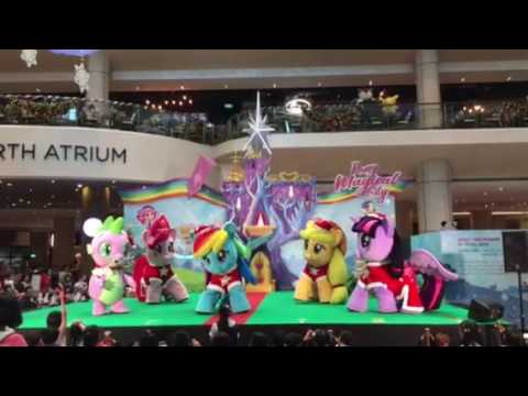 My little pony Christmas song - YouTube
