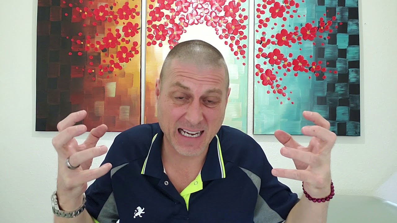 How To Navigate Narcissistic Red Flags - YouTube