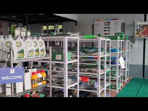 One Five Bajaj Re and Maxima Z showroom - YouTube