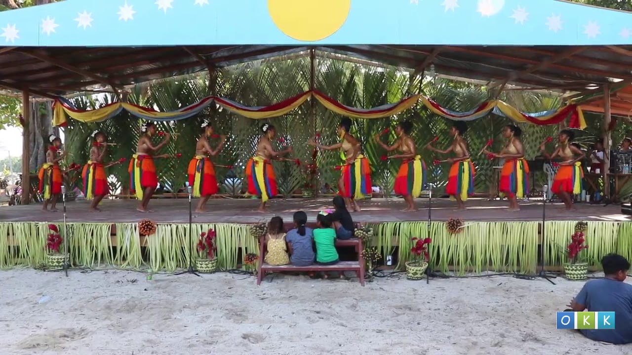 Ngiwal Traditional Dancers -- DELAL A NGLOIK - YouTube