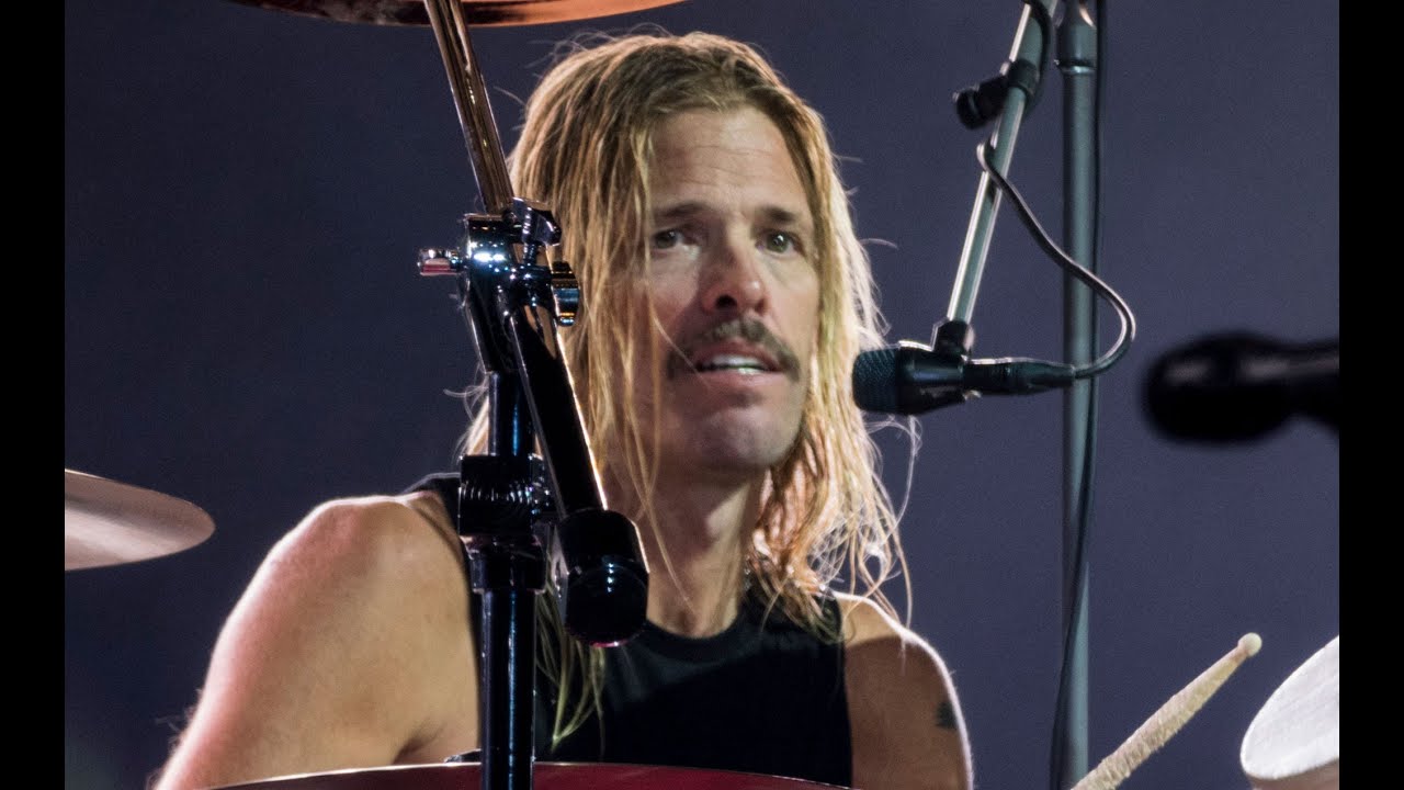 Taylor Hawkins of the Foo Fighters Interview - YouTube