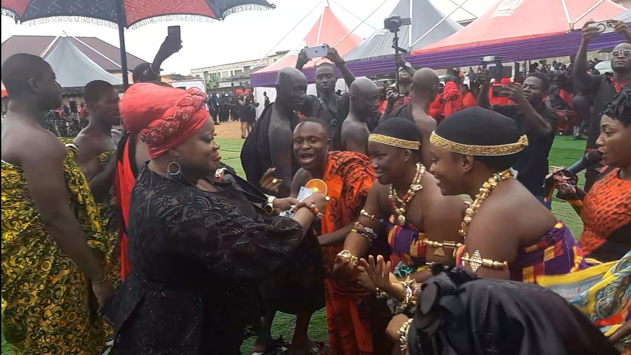 Mercy Asiedu and her husband dancing at Matilda Asare Mother's Funeral ...