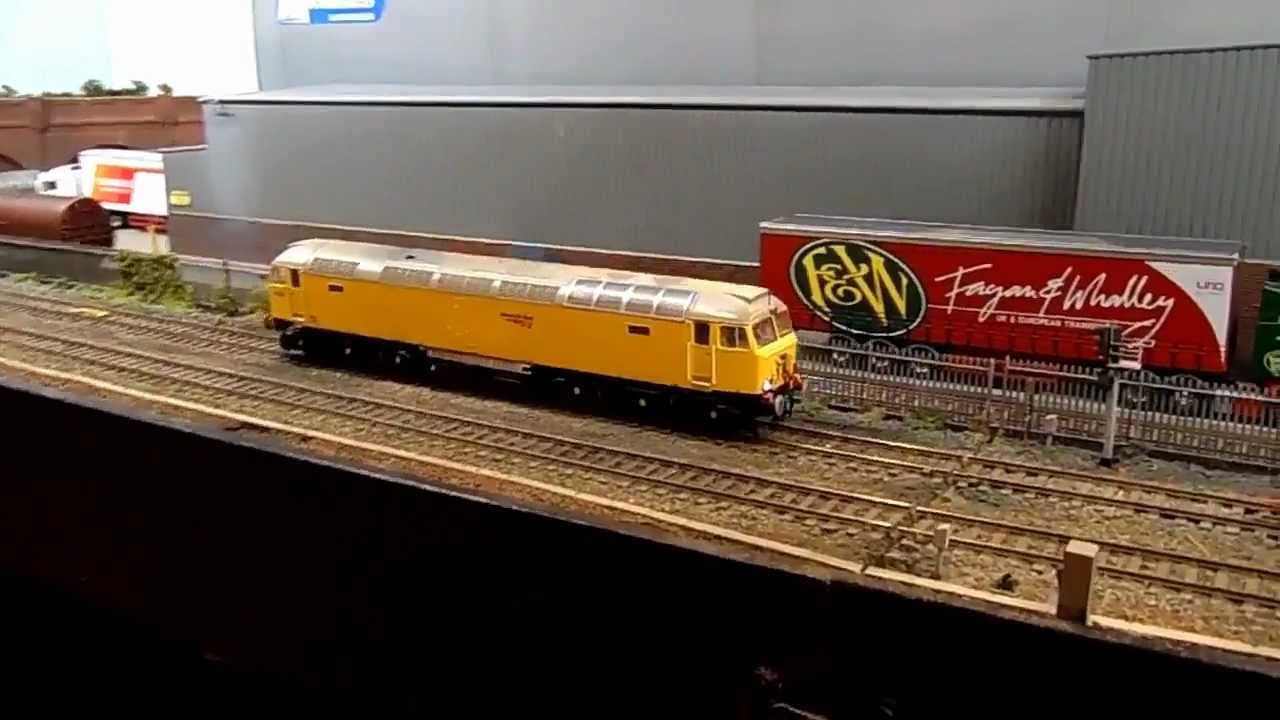 Bachmann class 57 DCC SOUND Network Rail livery New Bryford - YouTube
