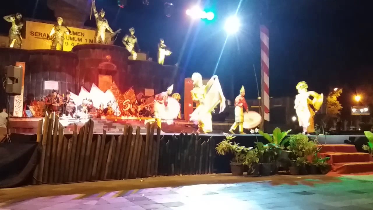 Randai dan Tari Tradisional Minangkabau oleh IKPMD Sumatera Barat ...