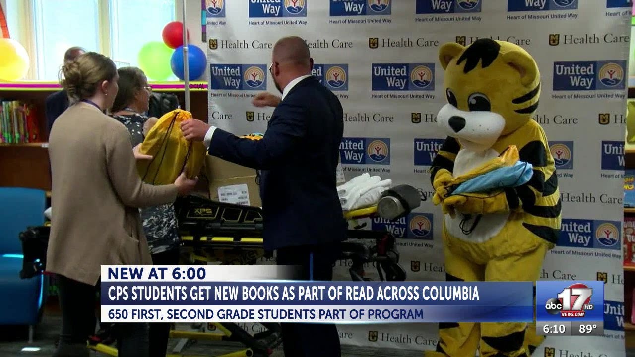 Hundreds of students get free books from Read Across Columbia - YouTube