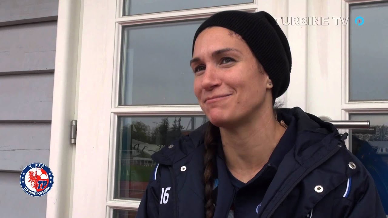 Alex Singer is a tough girl - YouTube