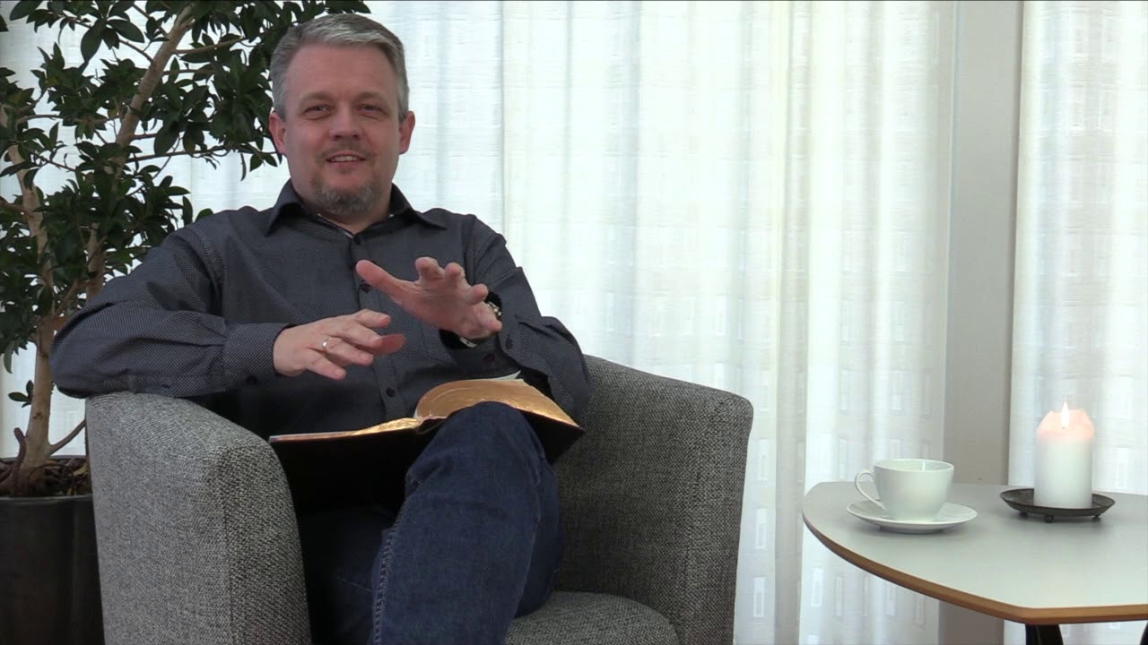 Hans hånd på mit liv - YouTube