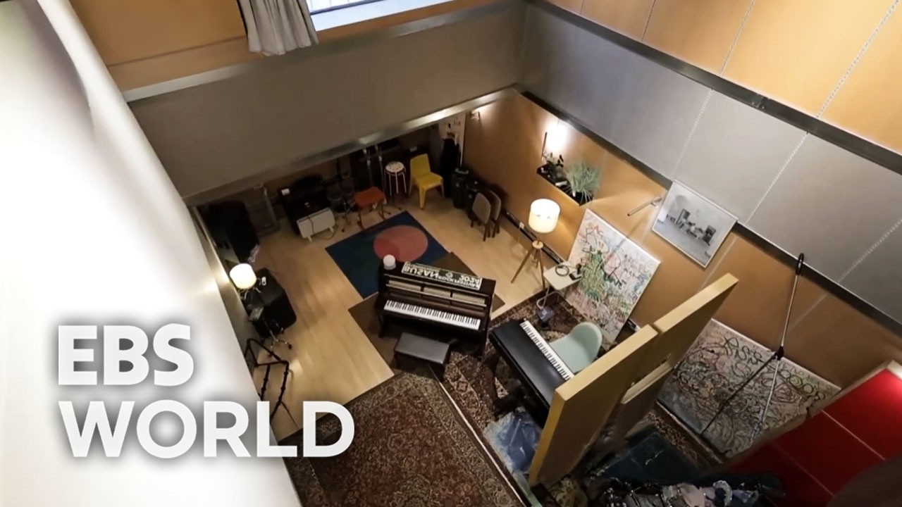 [ENG SUB] Musicians Built A 30 Year Old House Into A Creative Studio ...
