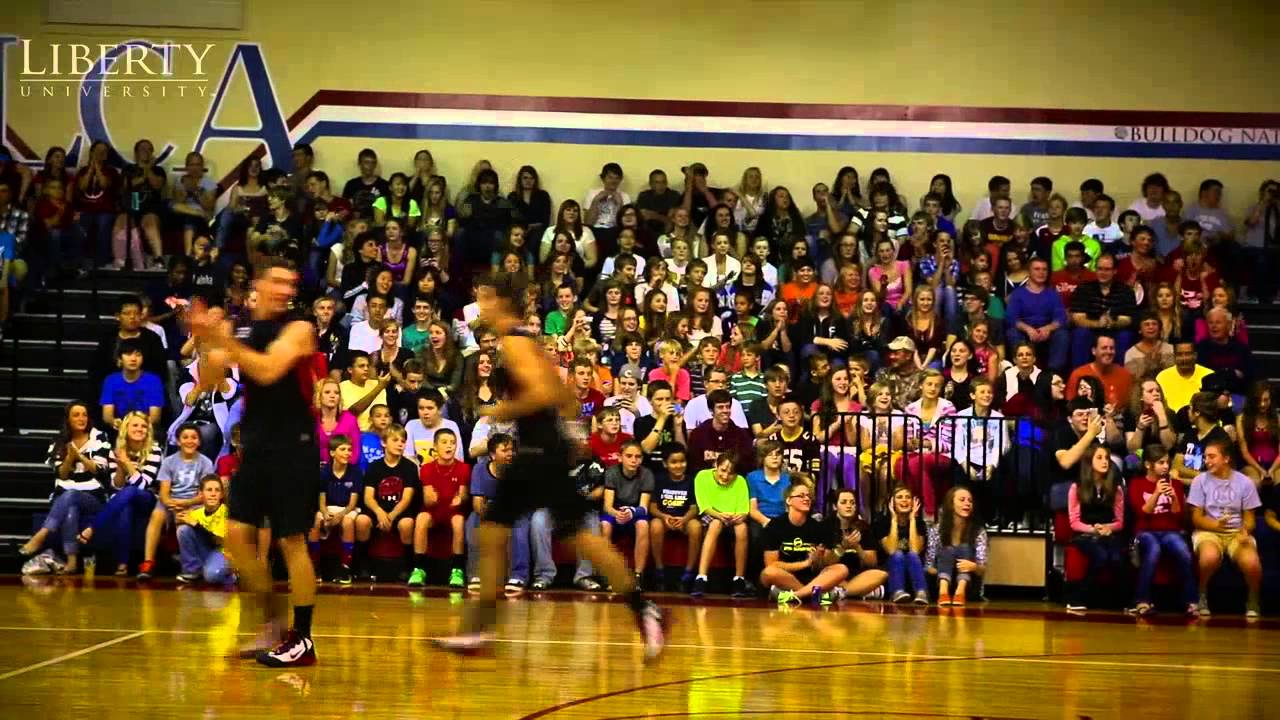 Soar Dunk Team - YouTube