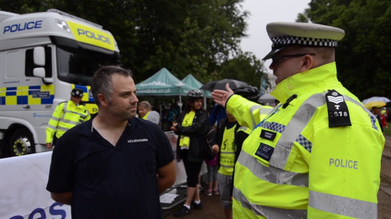 Sgt Andy Osbourne, Cycle Safety Team - YouTube